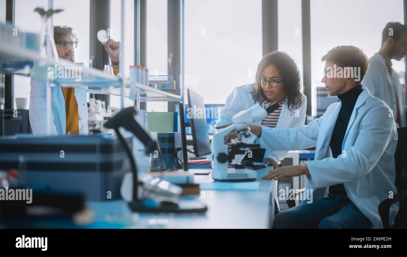 Female pharmaceutical researchers modern laboratory hi-res stock ...