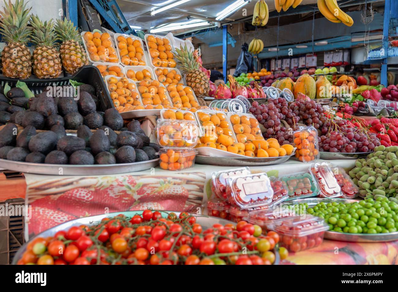 Bazaar selling summer fruits in shop showing plenty types of fruits and ...