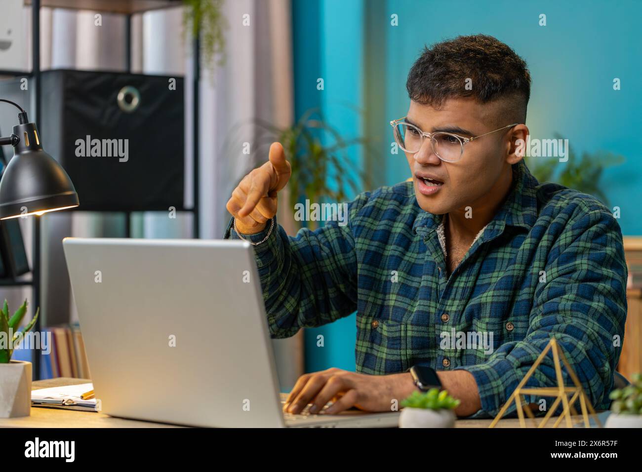 Vertical video young man upset hi-res stock photography and images - Alamy