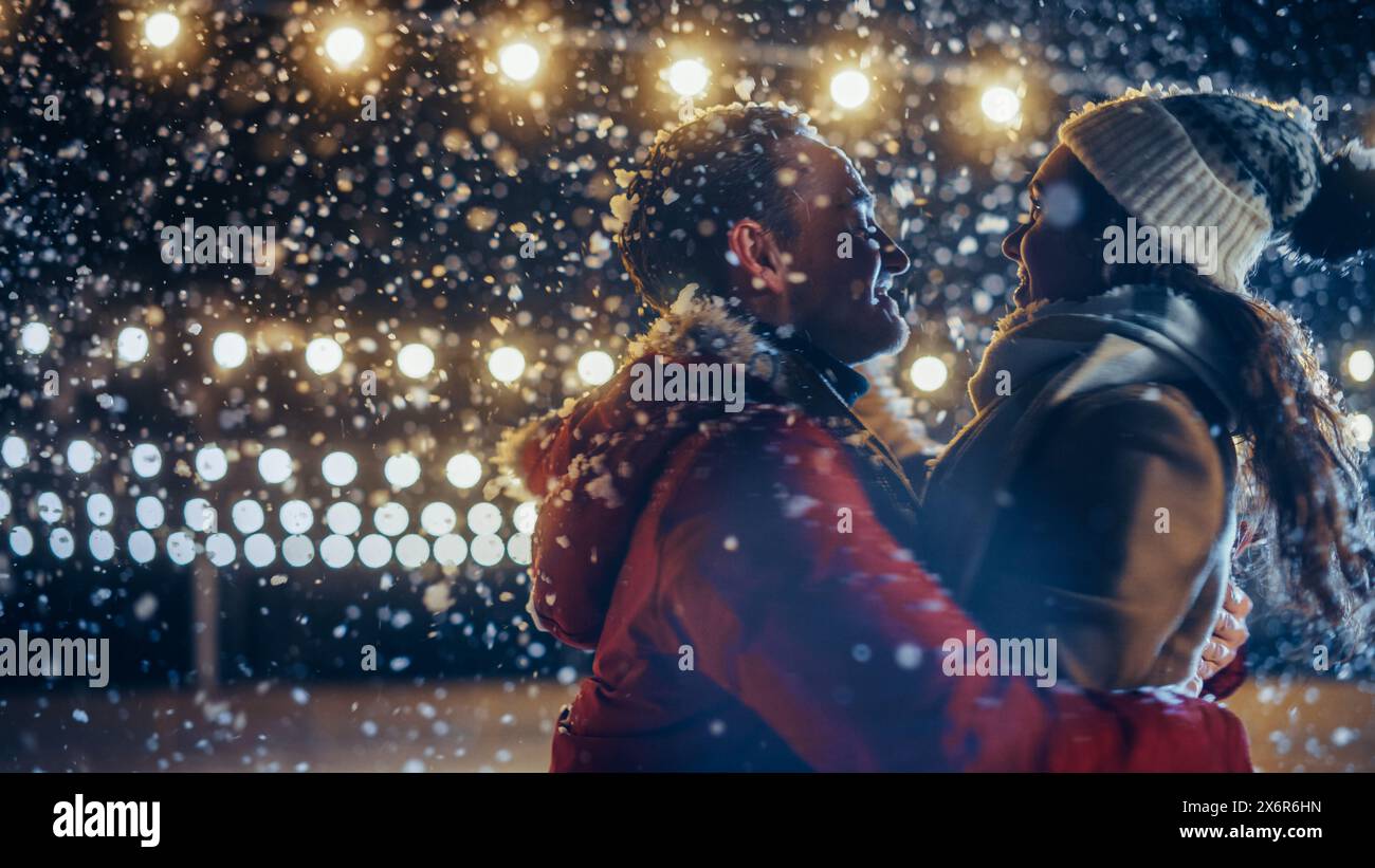 Eye contact boyfriend girlfriend hi-res stock photography and images ...