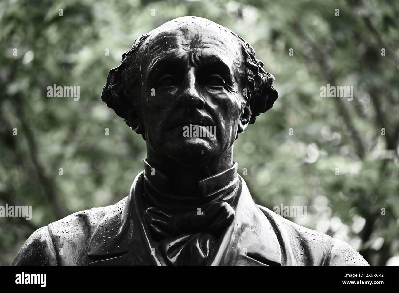 John stuart mill statue hi-res stock photography and images - Alamy