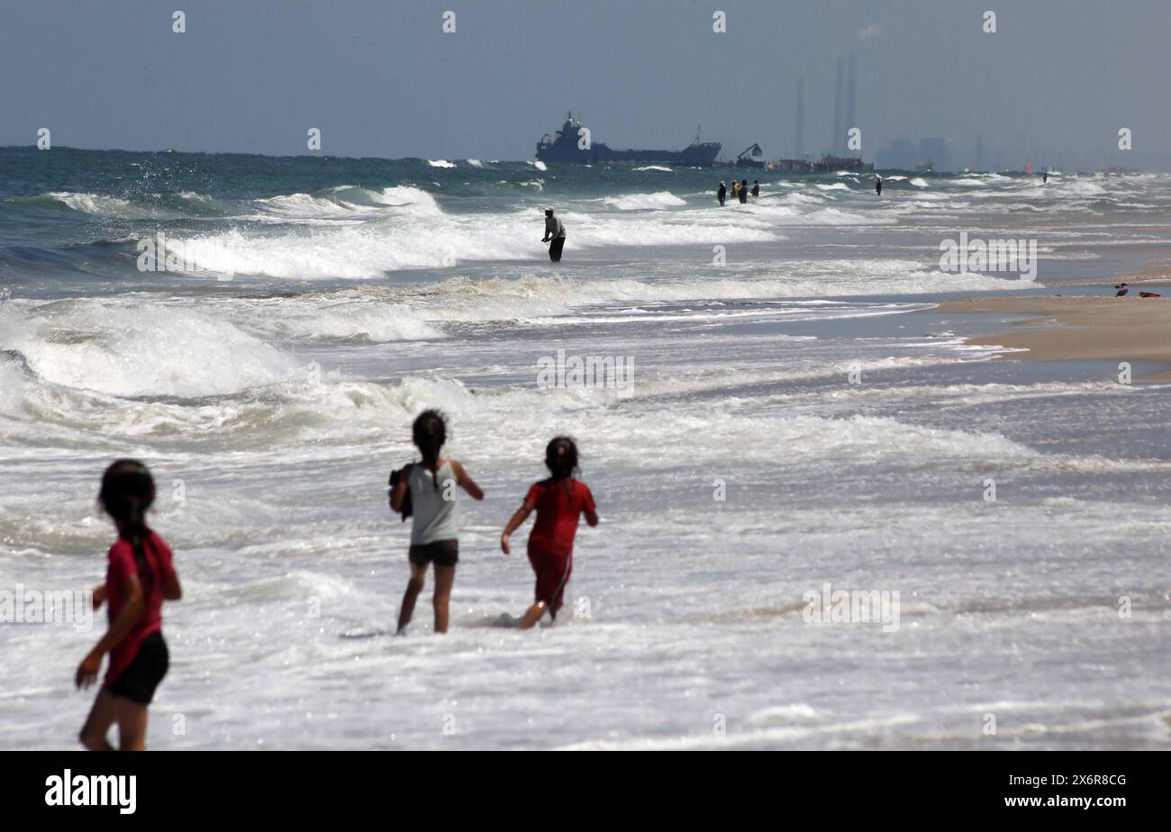 United States Navy ships anchor off the coast of Gaza to operate for ...