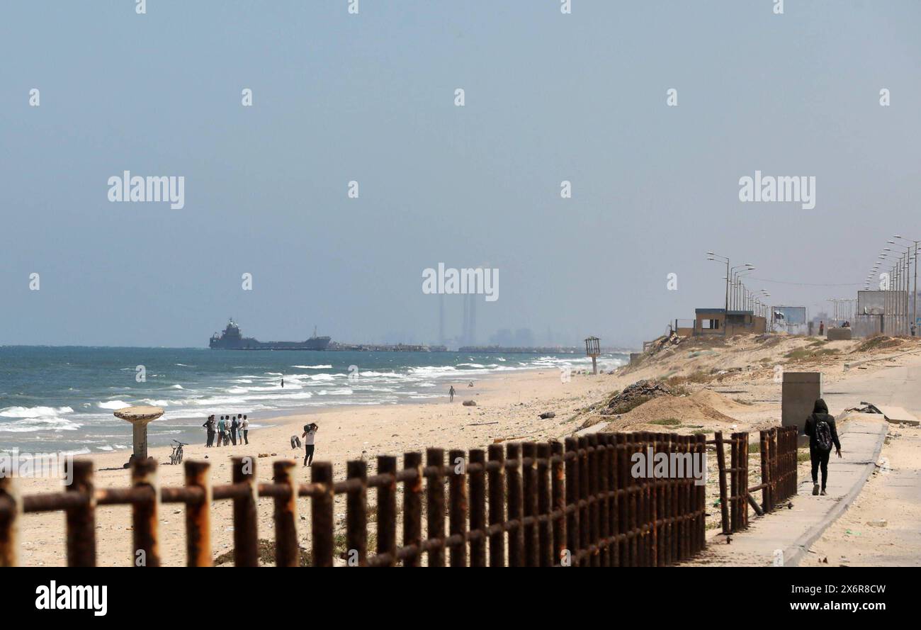 United States Navy ships anchor off the coast of Gaza to operate for ...