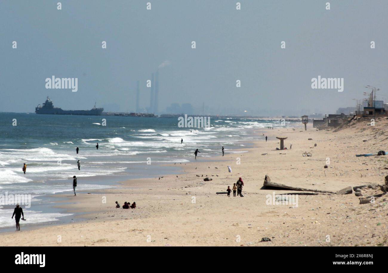 United States Navy ships anchor off the coast of Gaza to operate for ...