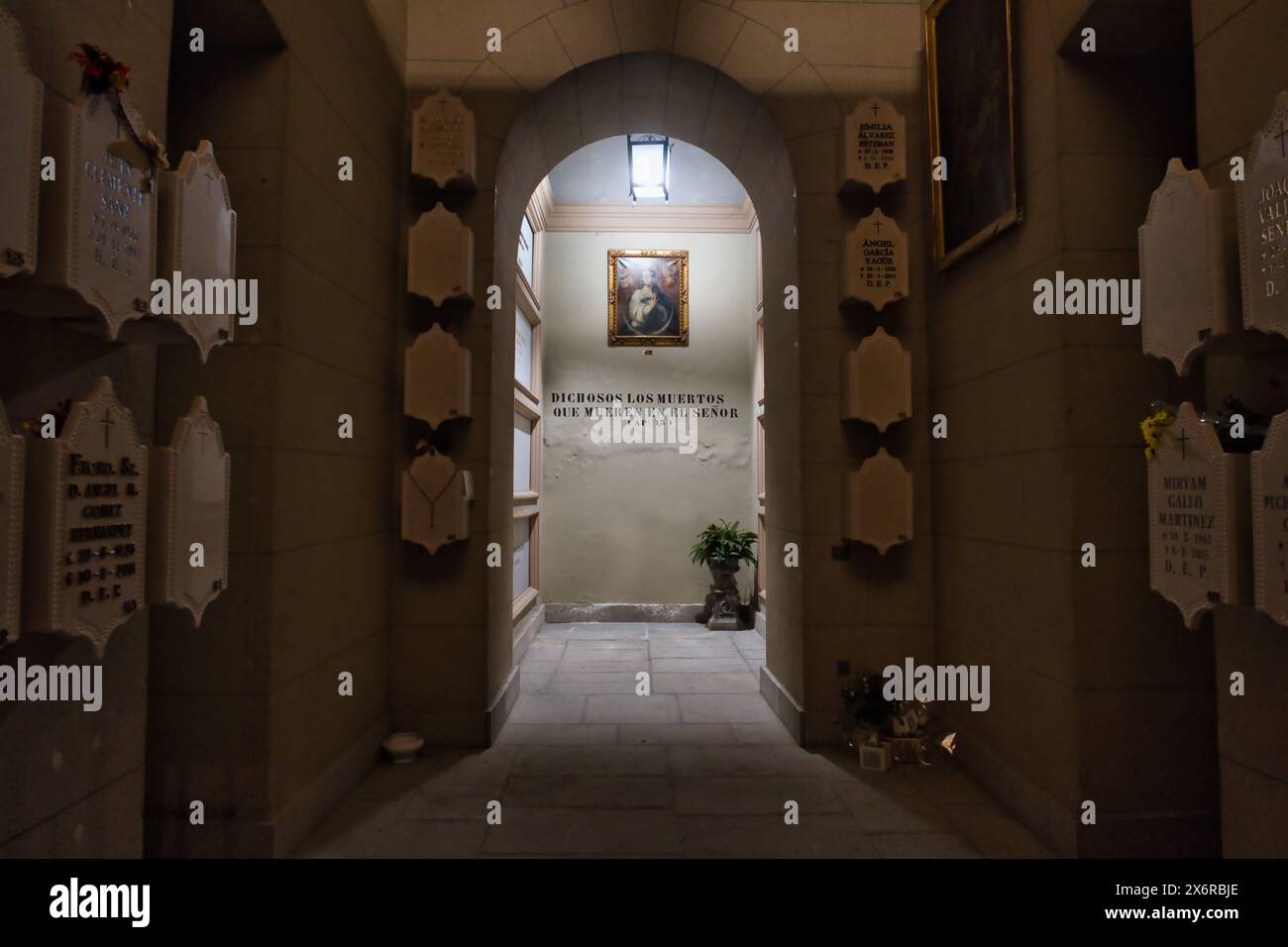 View of the crypt inside the St Mary Royal of the Almudena Stock Photo ...