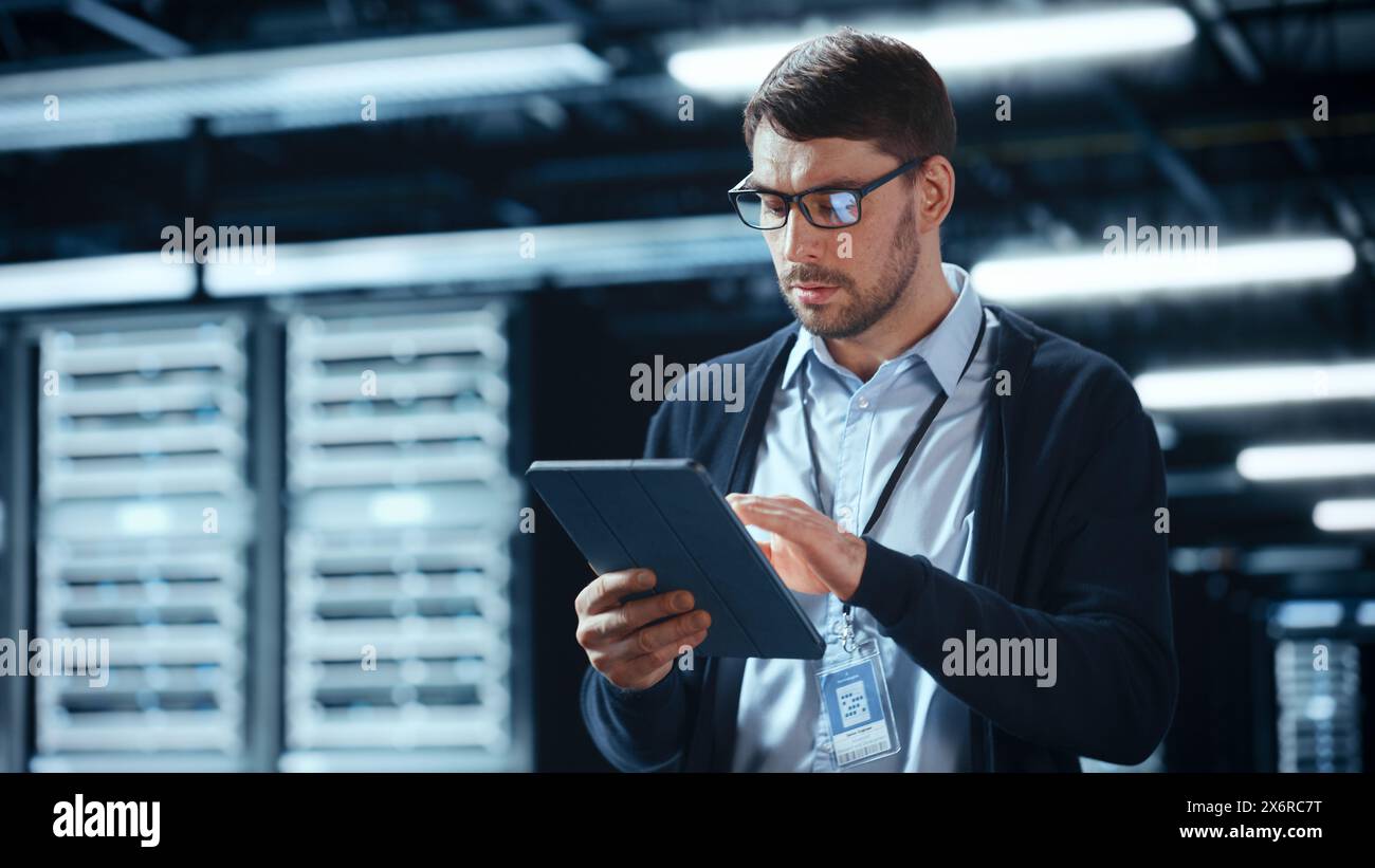 Data center admin uses hi-res stock photography and images - Alamy