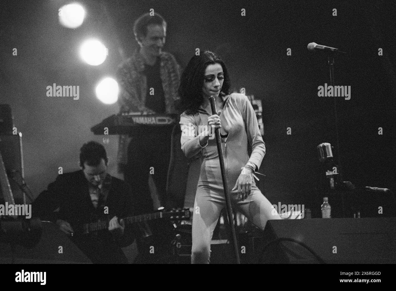 PJ HARVEY, GLASTONBURY FESTIVAL, 1995: PJ Harvey plays the Main Stage ...