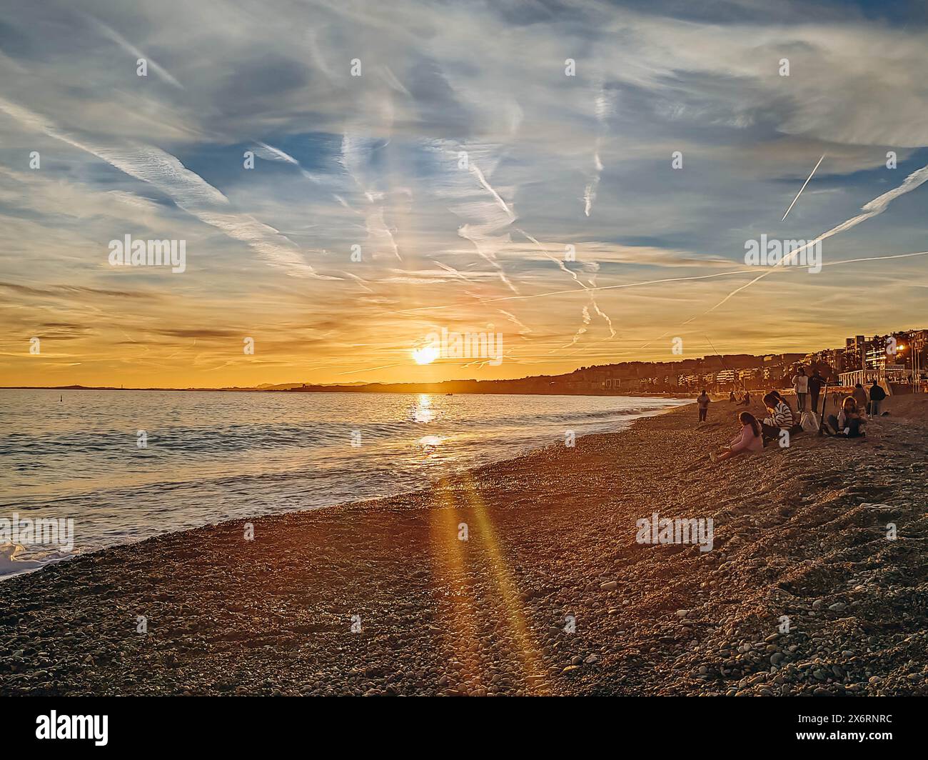 Beach waterfront nice night hi-res stock photography and images - Alamy