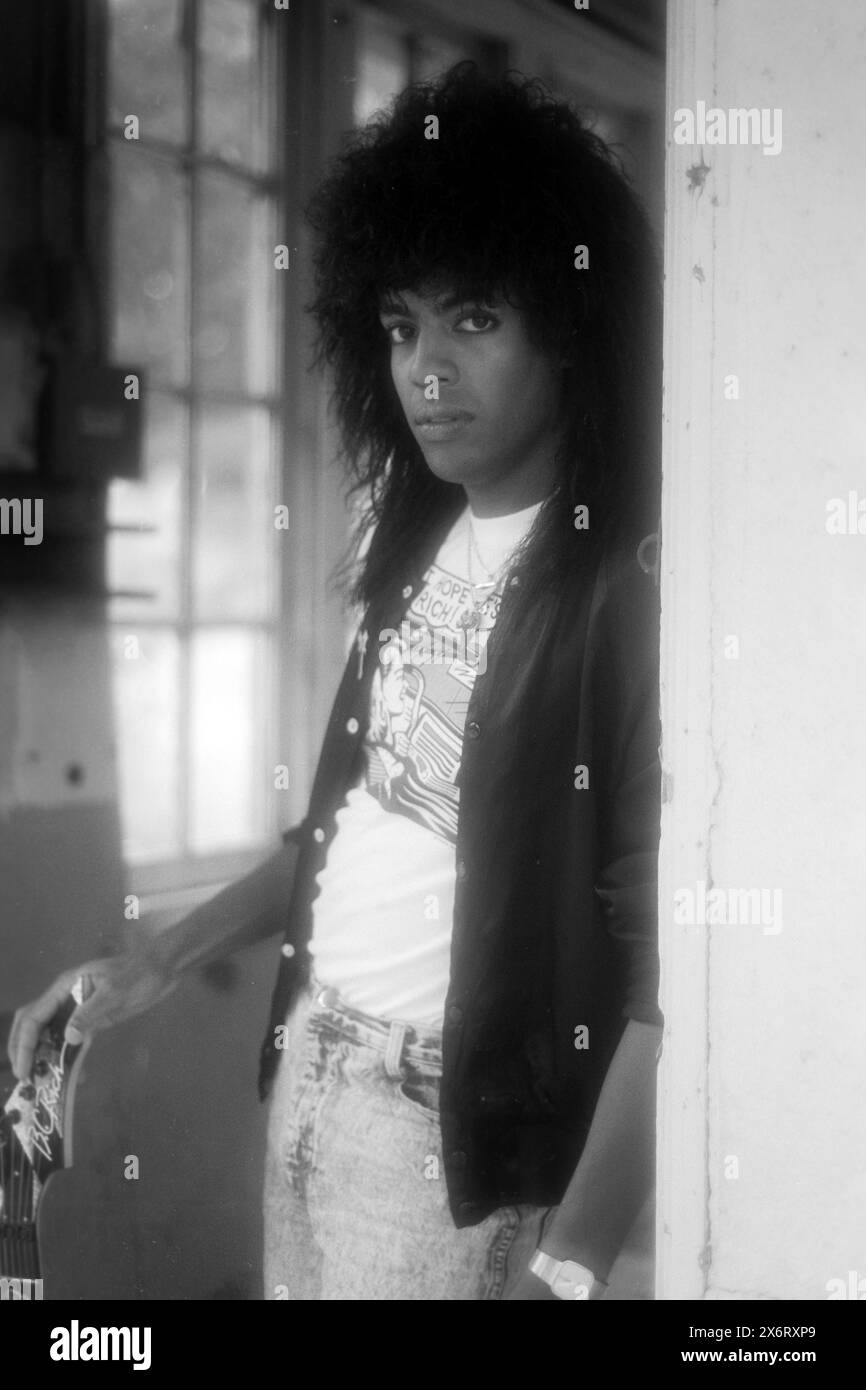 Tony macalpine hi-res stock photography and images - Alamy