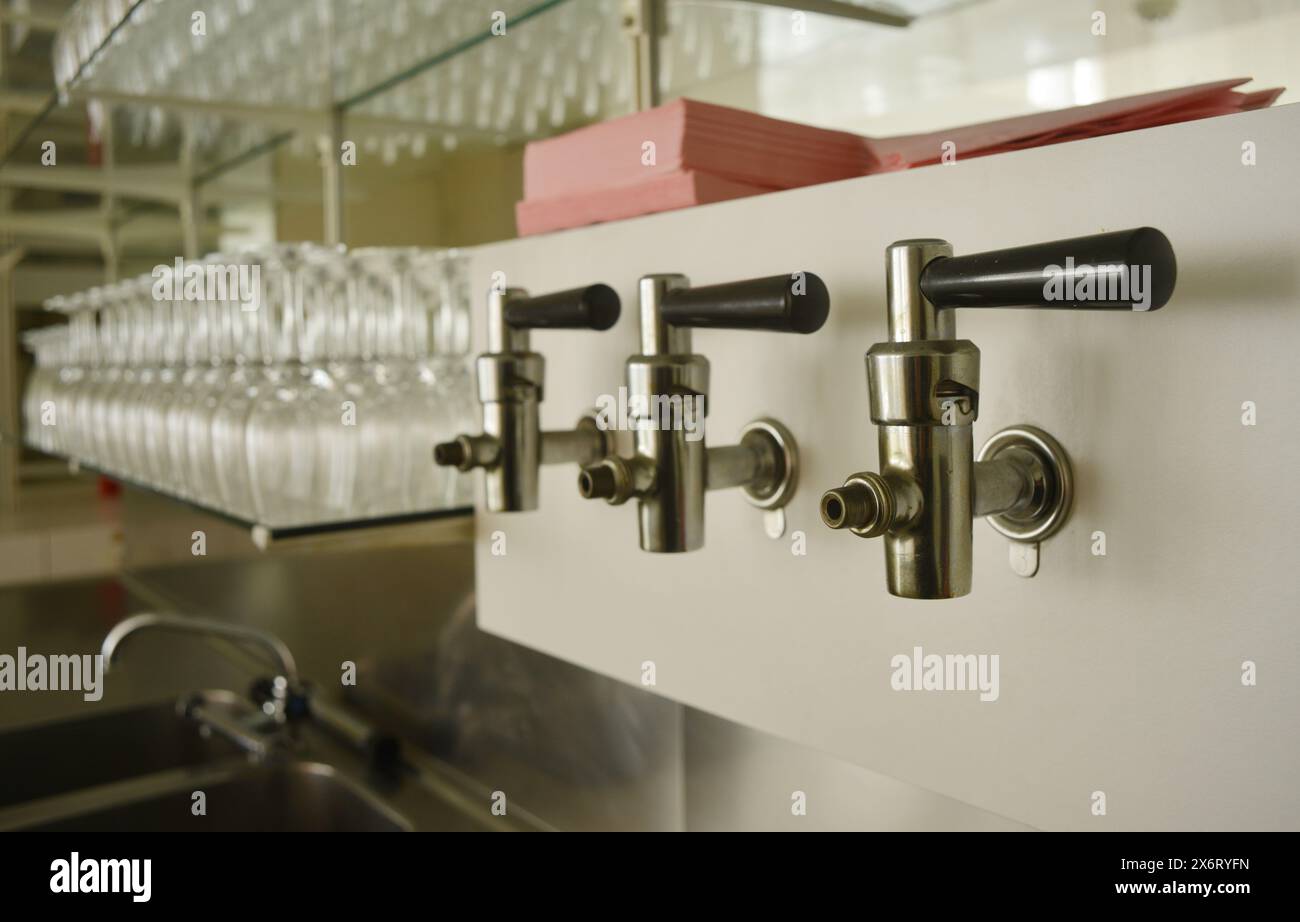 Gastronomic tap system with napkins and glasses on the shelf Stock ...