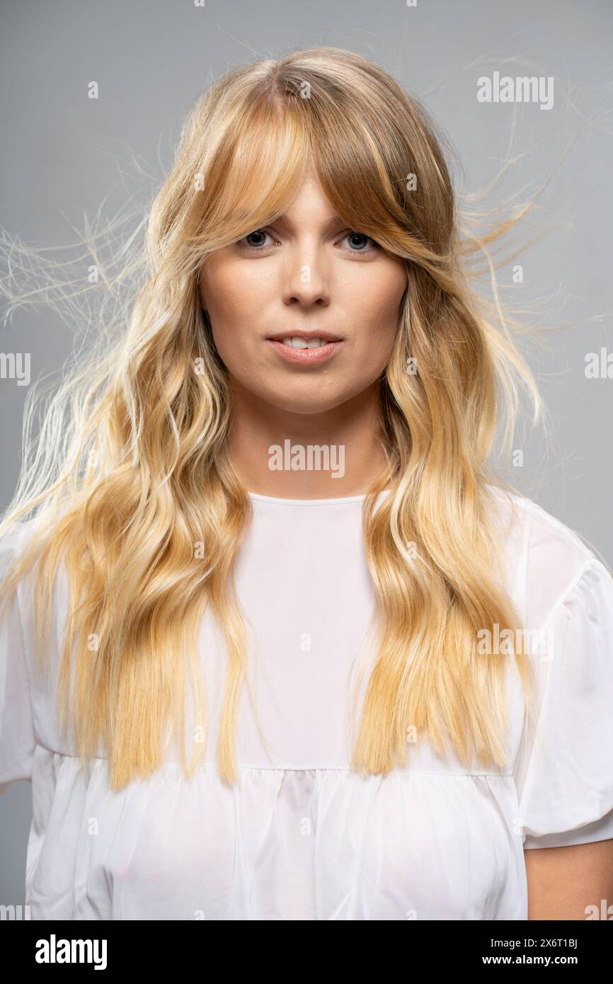 Wavy look hi-res stock photography and images - Alamy