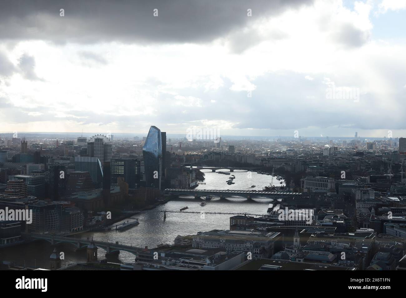 London from sky hi-res stock photography and images - Alamy