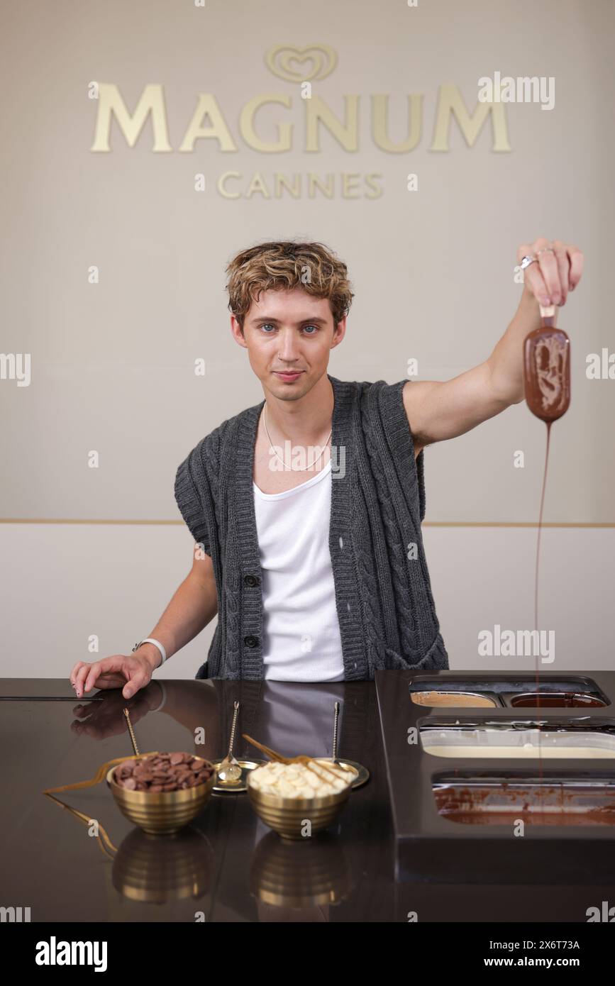 EDITORIAL USE ONLY Troye Sivan at the Dipping Bar experience at the ...
