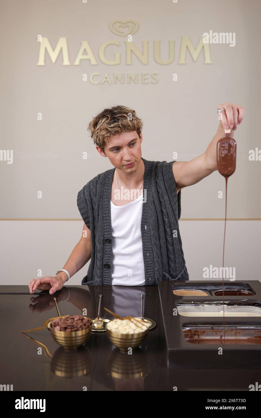 EDITORIAL USE ONLY Troye Sivan at the Dipping Bar experience at the ...