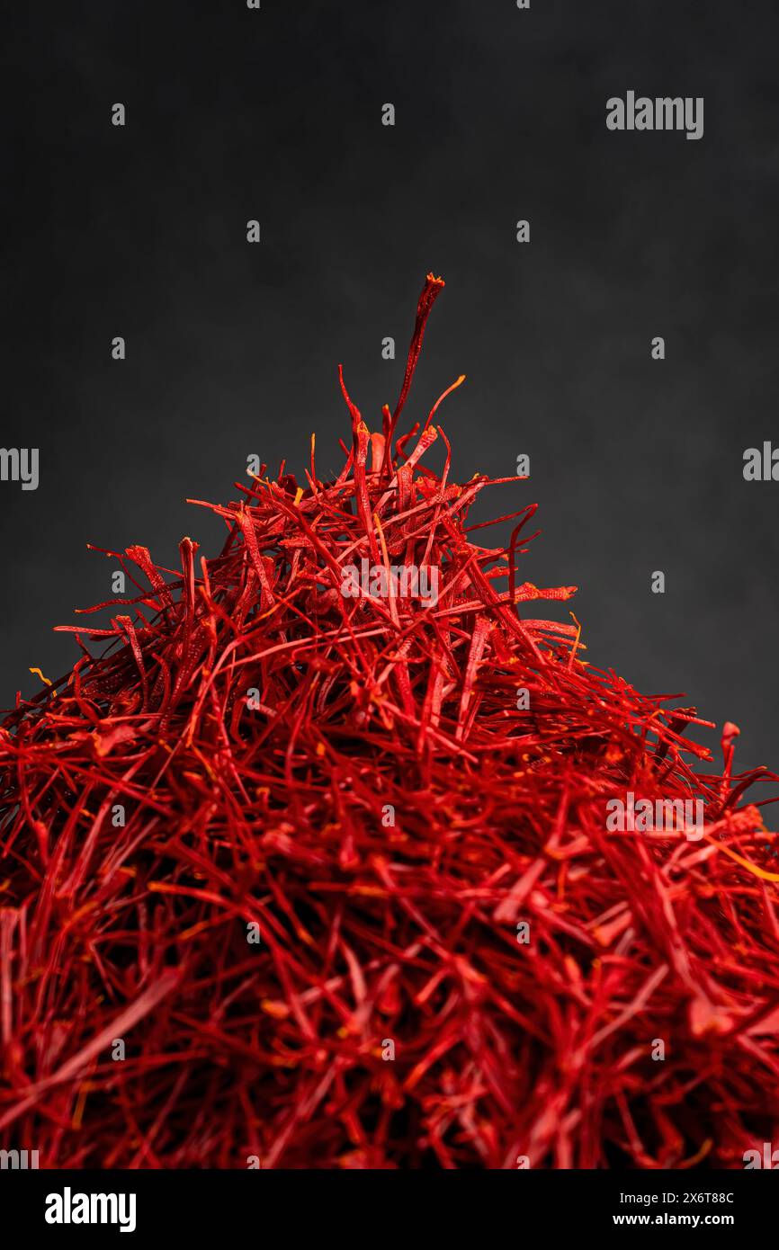 Vibrant red saffron threads hi-res stock photography and images - Alamy