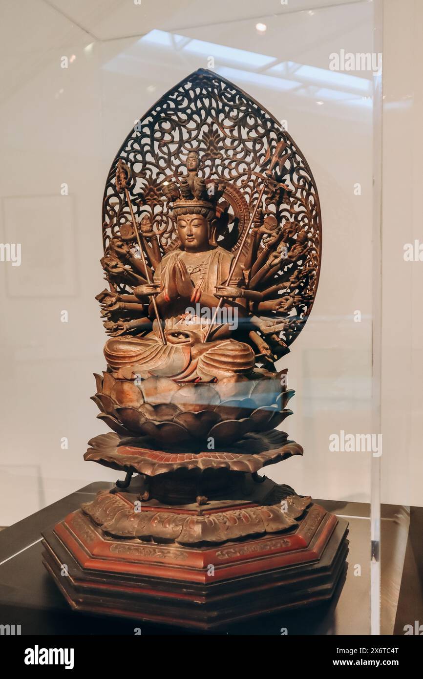 Edo artifact hi-res stock photography and images - Alamy