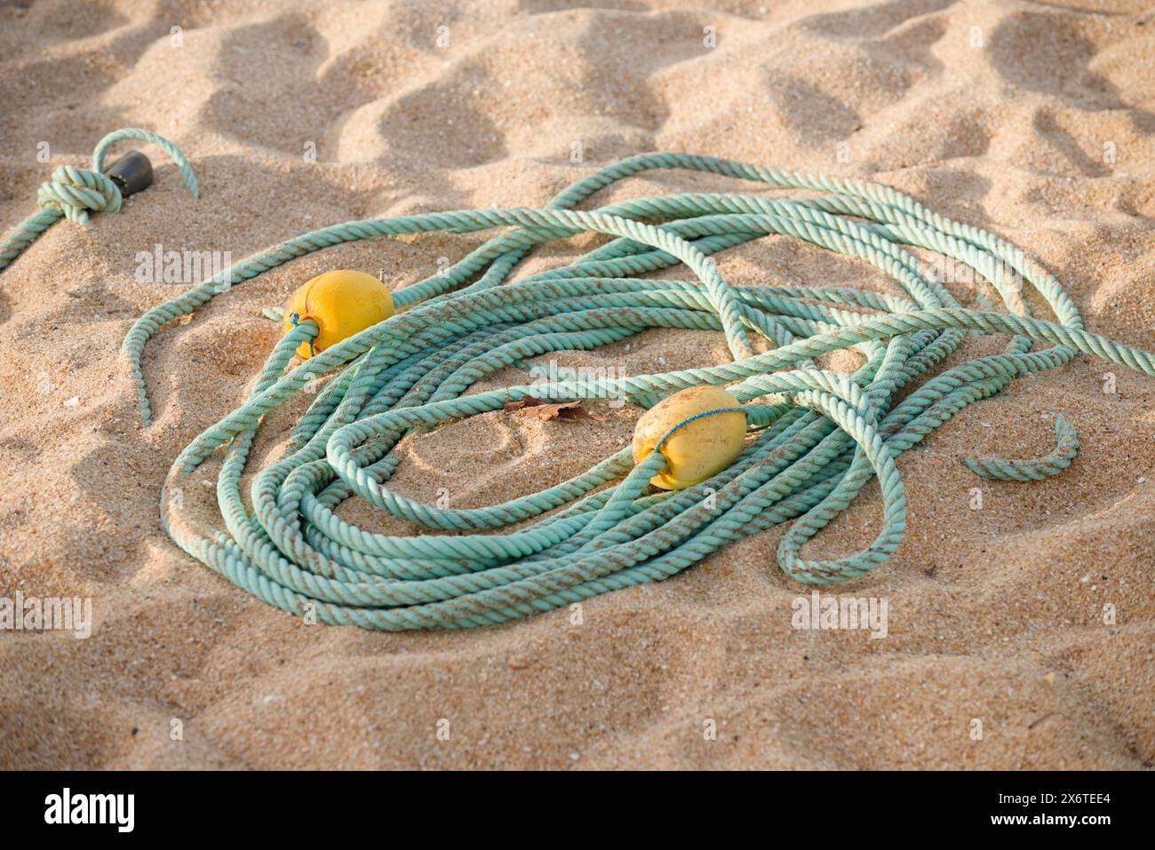 Rope coil green hi-res stock photography and images - Alamy