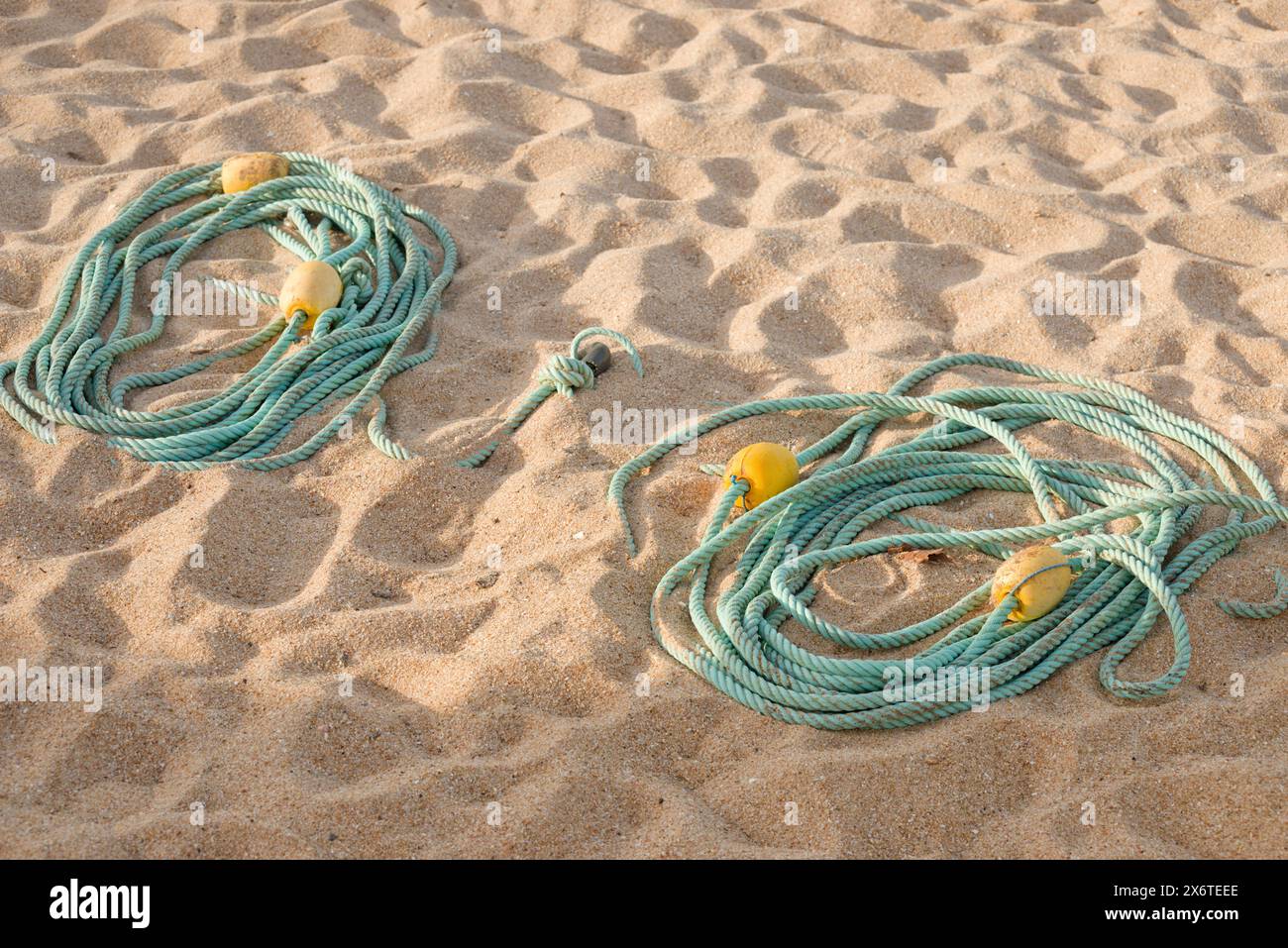 Rope coil green hi-res stock photography and images - Alamy