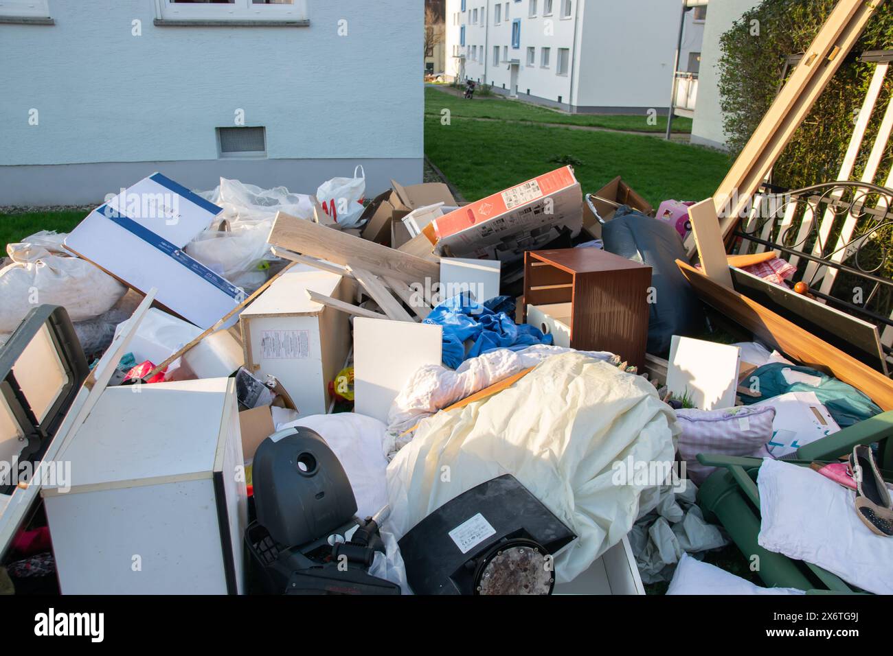 Garbage collections hi-res stock photography and images - Alamy