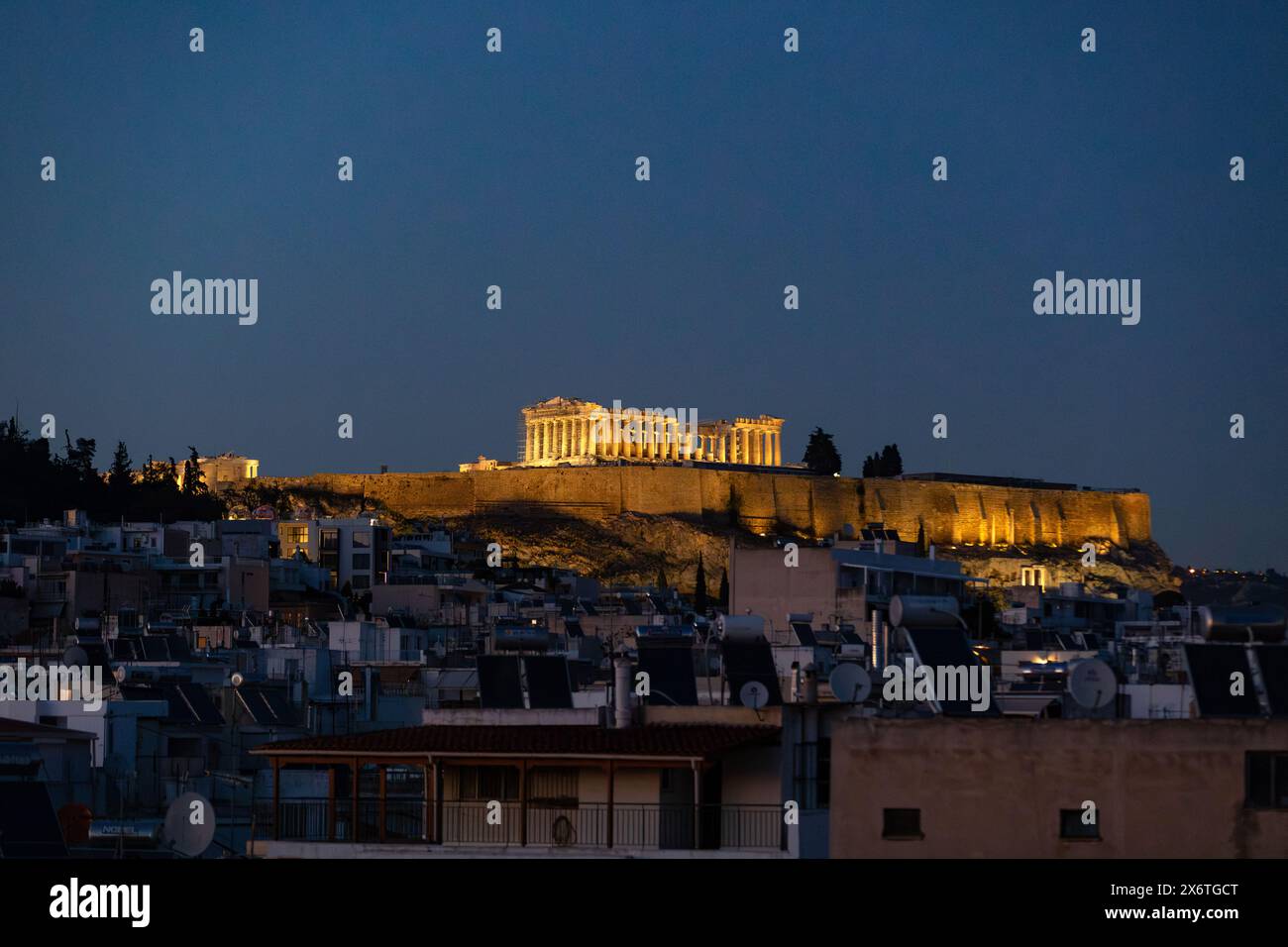 Parthenon temple at night, Athens, Greece, Europe Stock Photo - Alamy