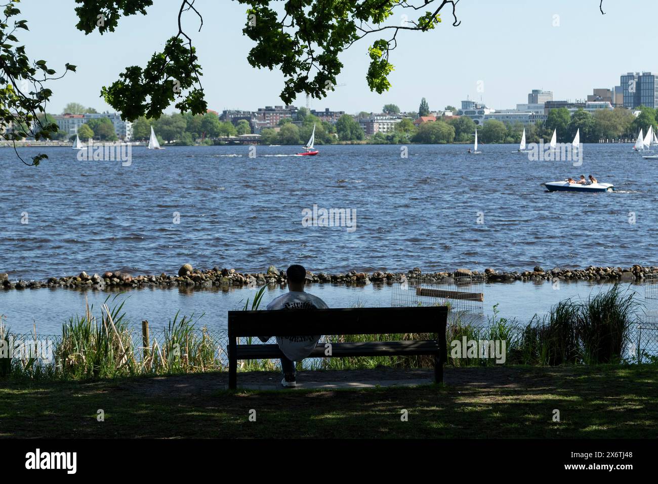 Symbolic picture weather, leisure activity, summery spring, silhouette ...