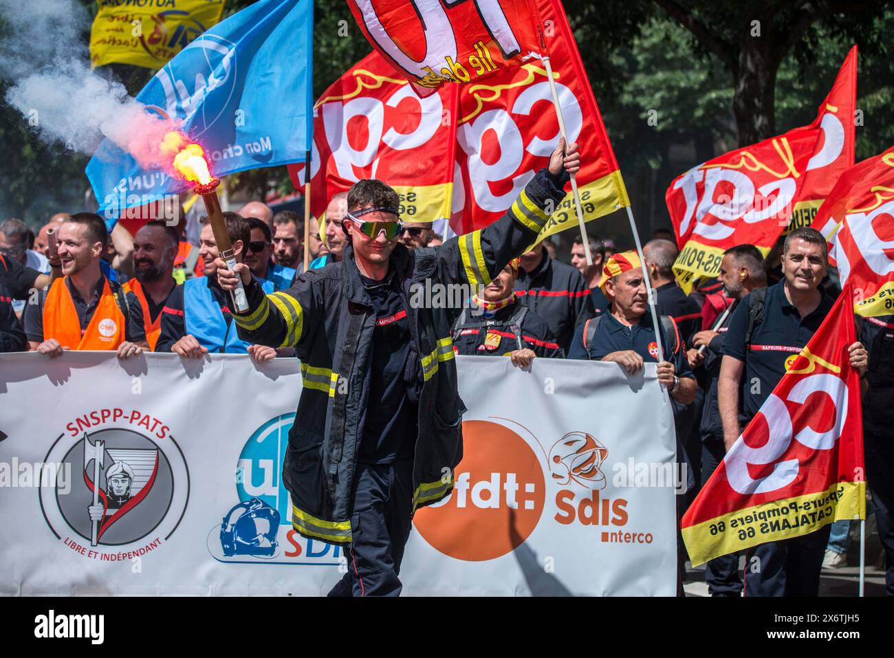 Paris, France. 16th May, 2024. Firefighters during a nationwide protest ...
