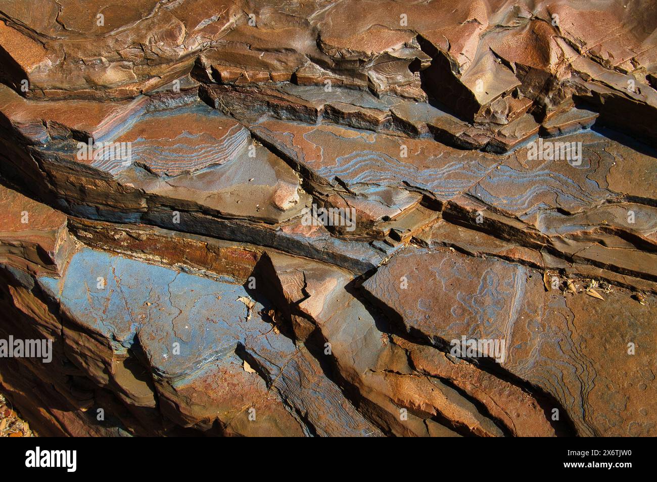 Sedimentary rock layers australia hi-res stock photography and images ...