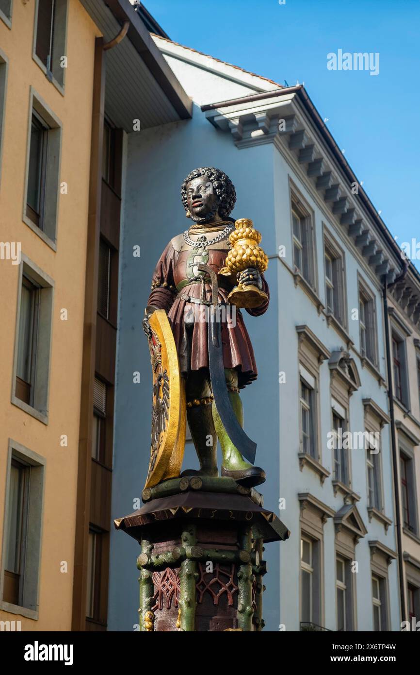 Mohrenbrunnen, fountain with statue on Fronwagplatz in the old town ...