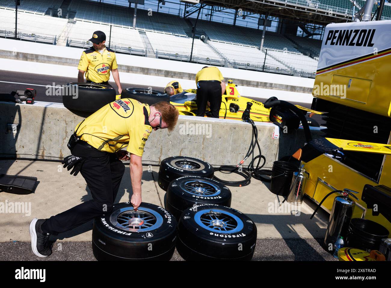 Indianapolis, USA. 16th May, 2024. INDIANAPOLIS, INDIANA - MAY 16: Crew ...