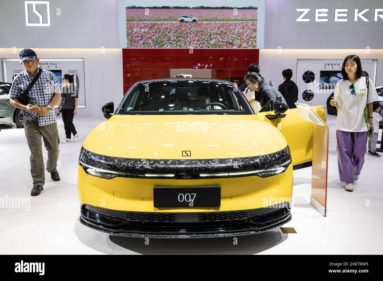 Zeekr auto hi-res stock photography and images - Alamy