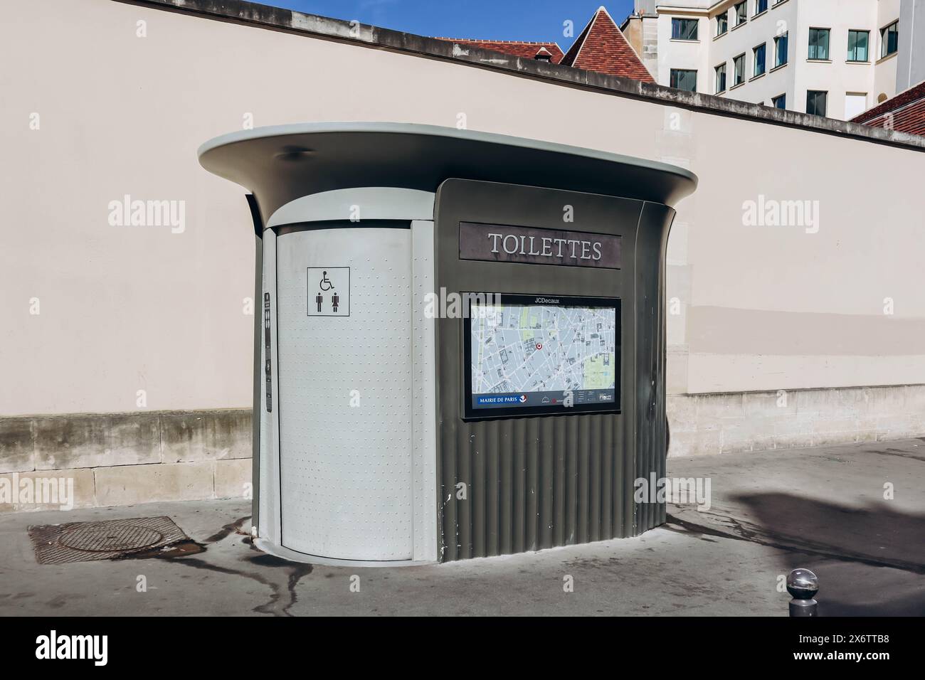 Parisian toilet hi-res stock photography and images - Alamy
