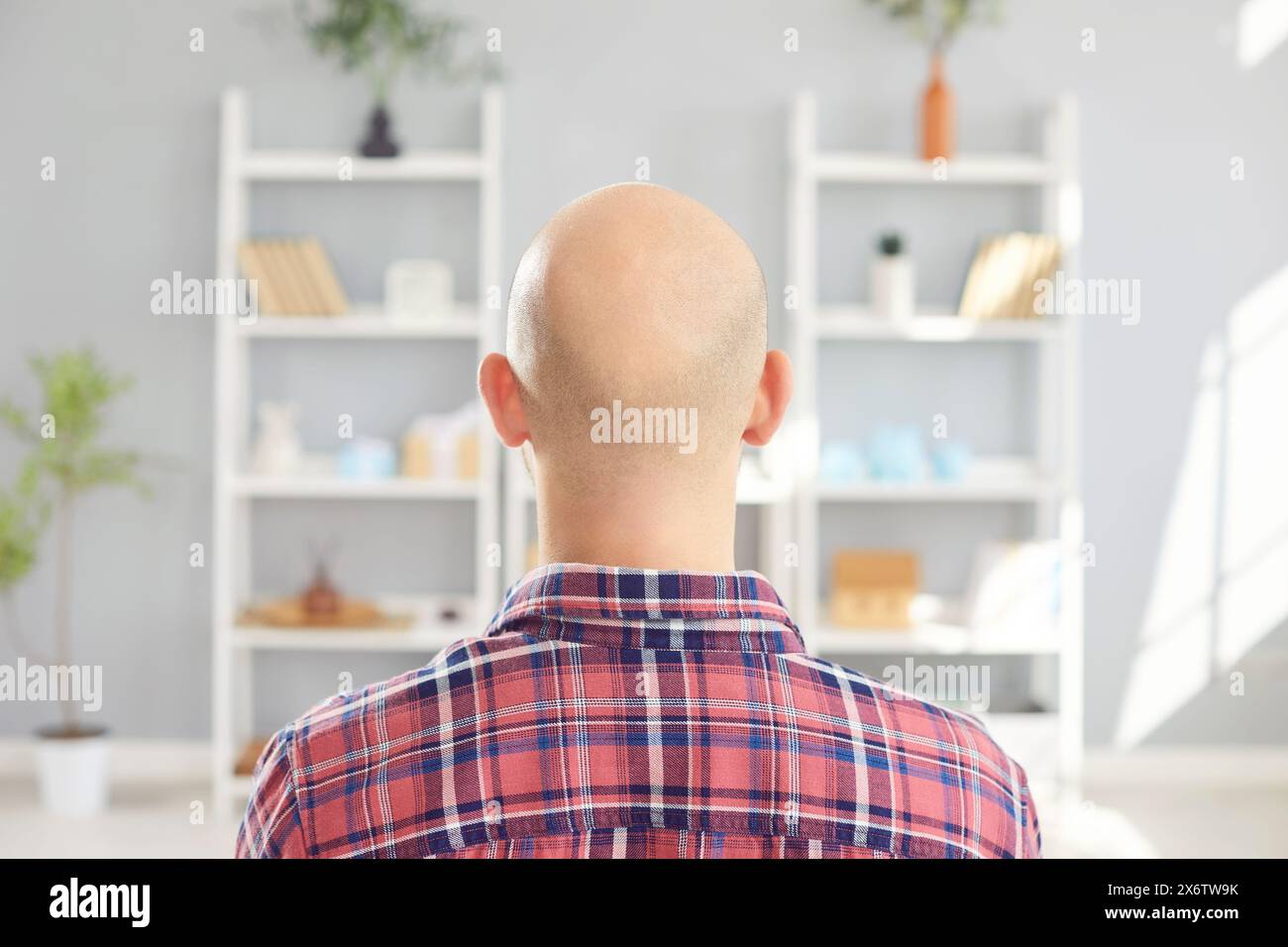 Balding head back view hi-res stock photography and images - Alamy