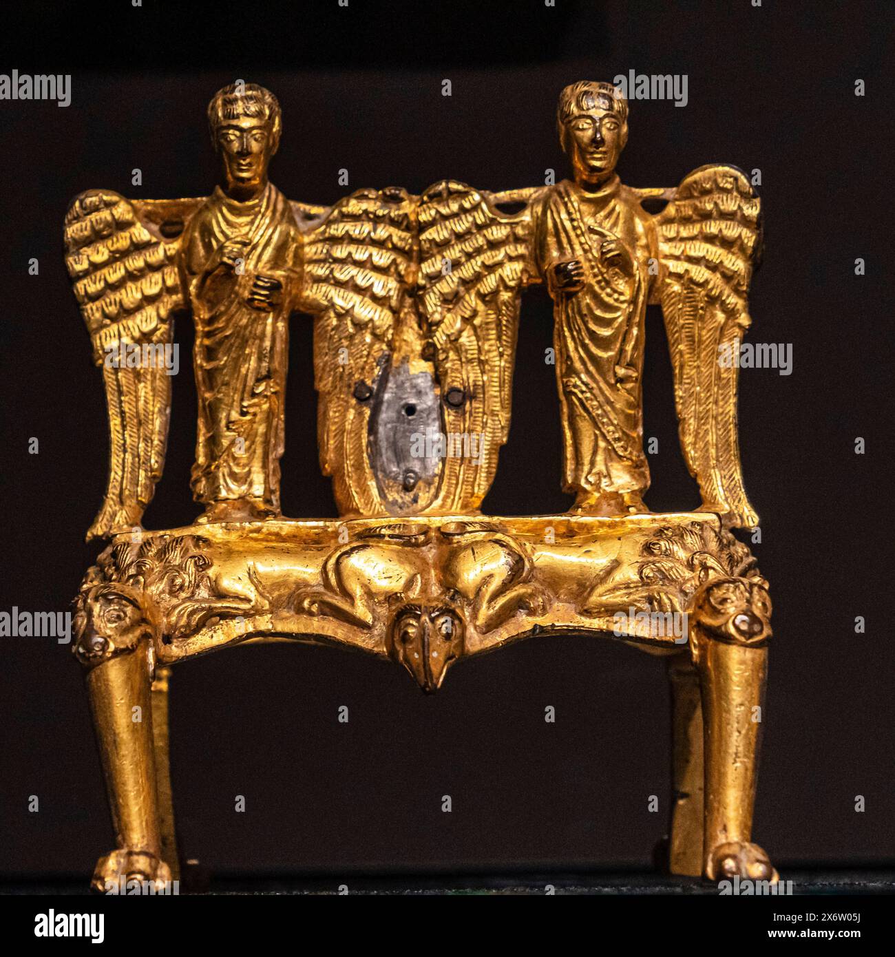 support for a cross in the shape of two angels, 1170, bronze, Amsterdam ...