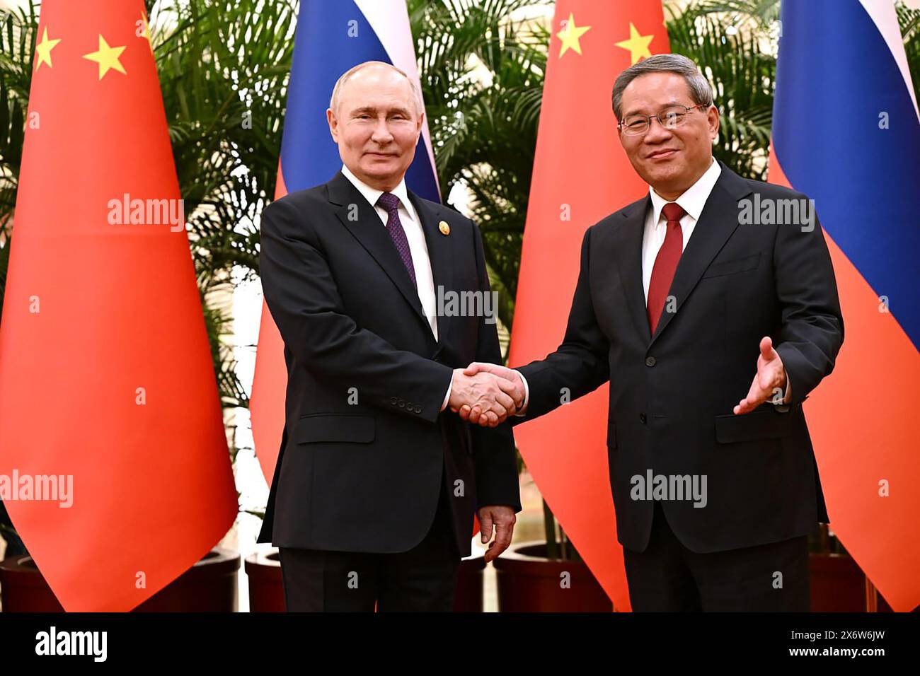 Li qiang premier hi-res stock photography and images - Alamy