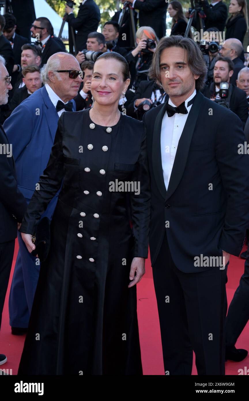 Paul rassam and carole bouquet hi-res stock photography and images - Alamy