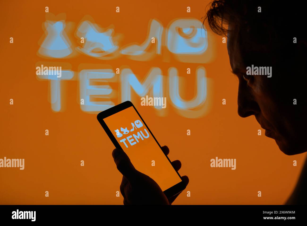 Temu logo hi-res stock photography and images - Alamy