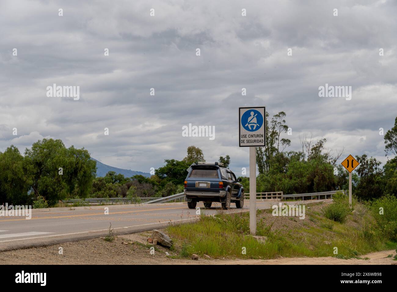 Spanish road signs hi-res stock photography and images - Alamy