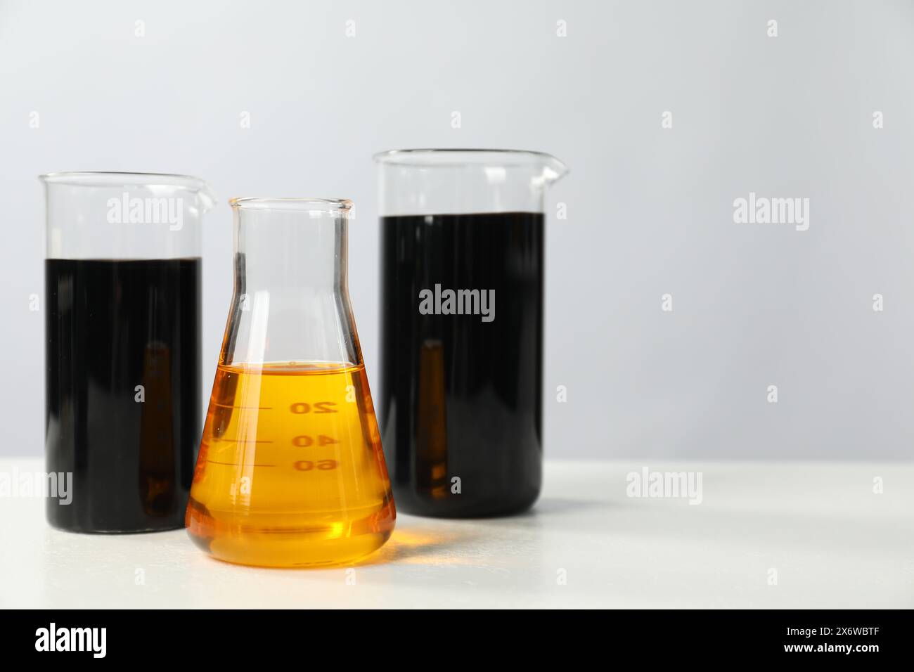 Different types science beakers hi-res stock photography and images - Alamy