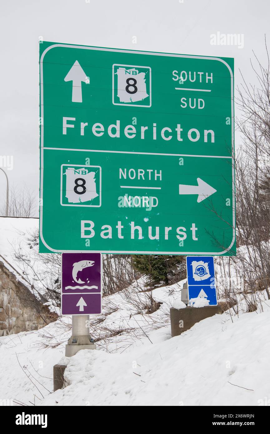 North america map with highways hi-res stock photography and images - Alamy