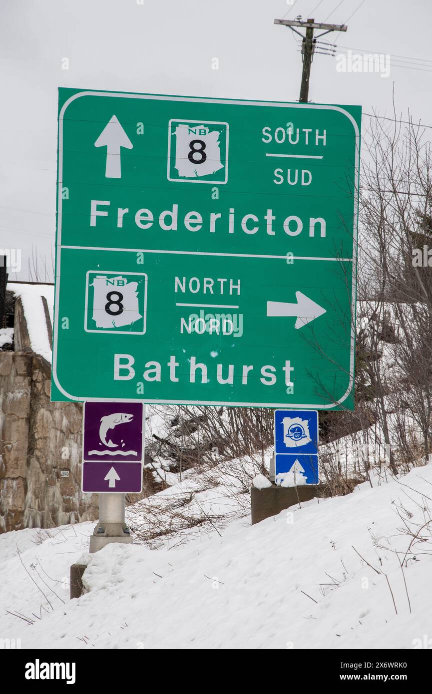 Canada map arrow hi-res stock photography and images - Alamy