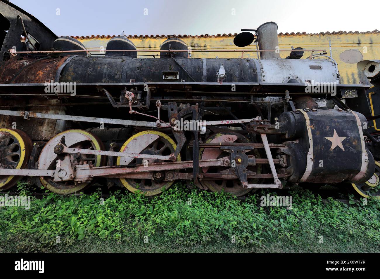 Pilot cowcatcher hi-res stock photography and images - Alamy