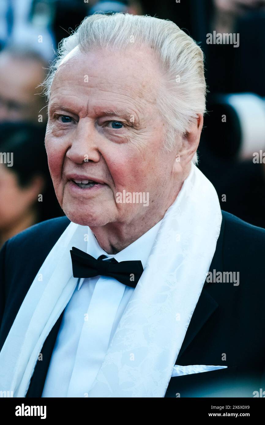 Cannes, France. 16th May, 2024. Jon Voight photographed on the Red ...
