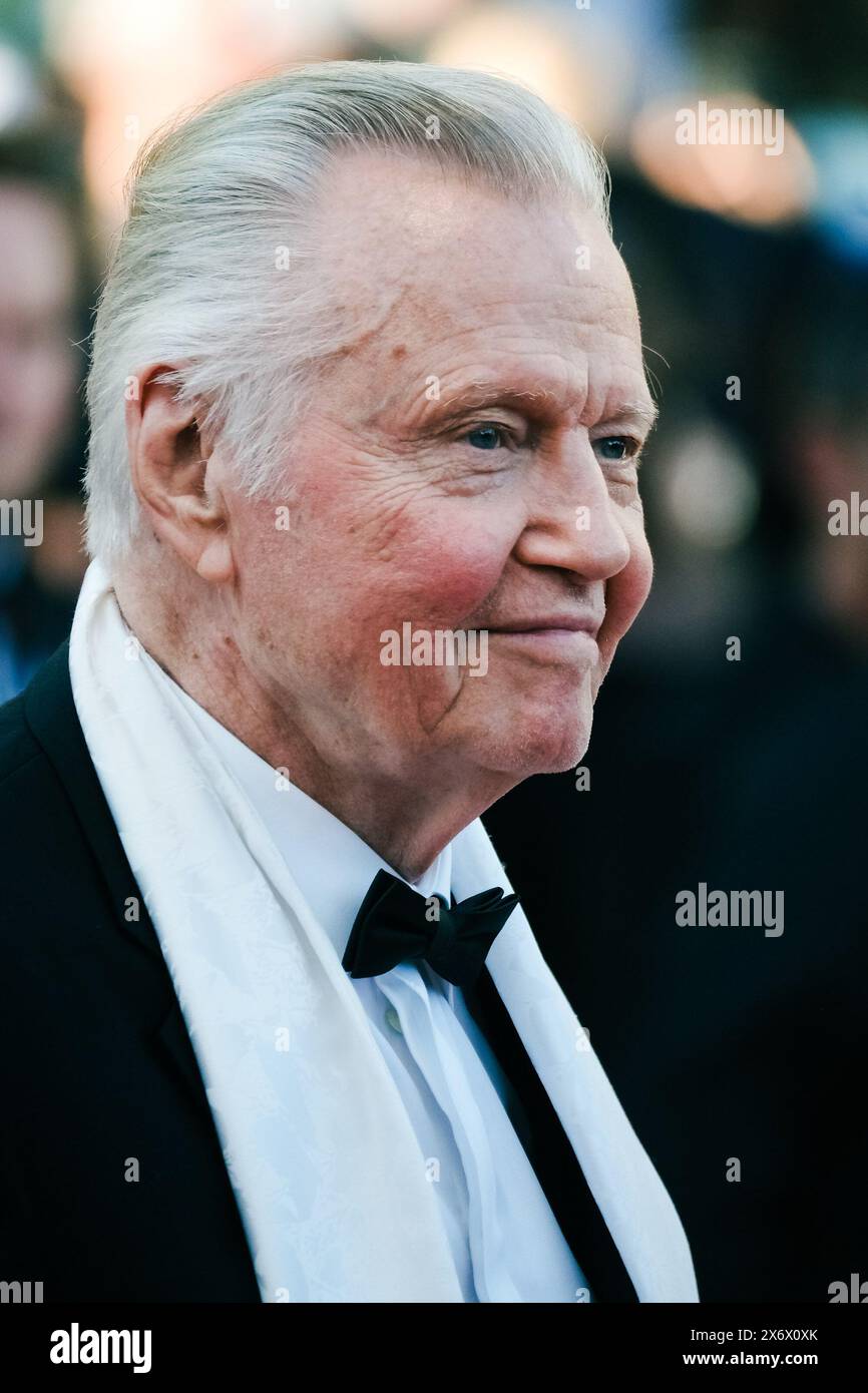 Cannes, France. 16th May, 2024. Jon Voight photographed on the Red ...