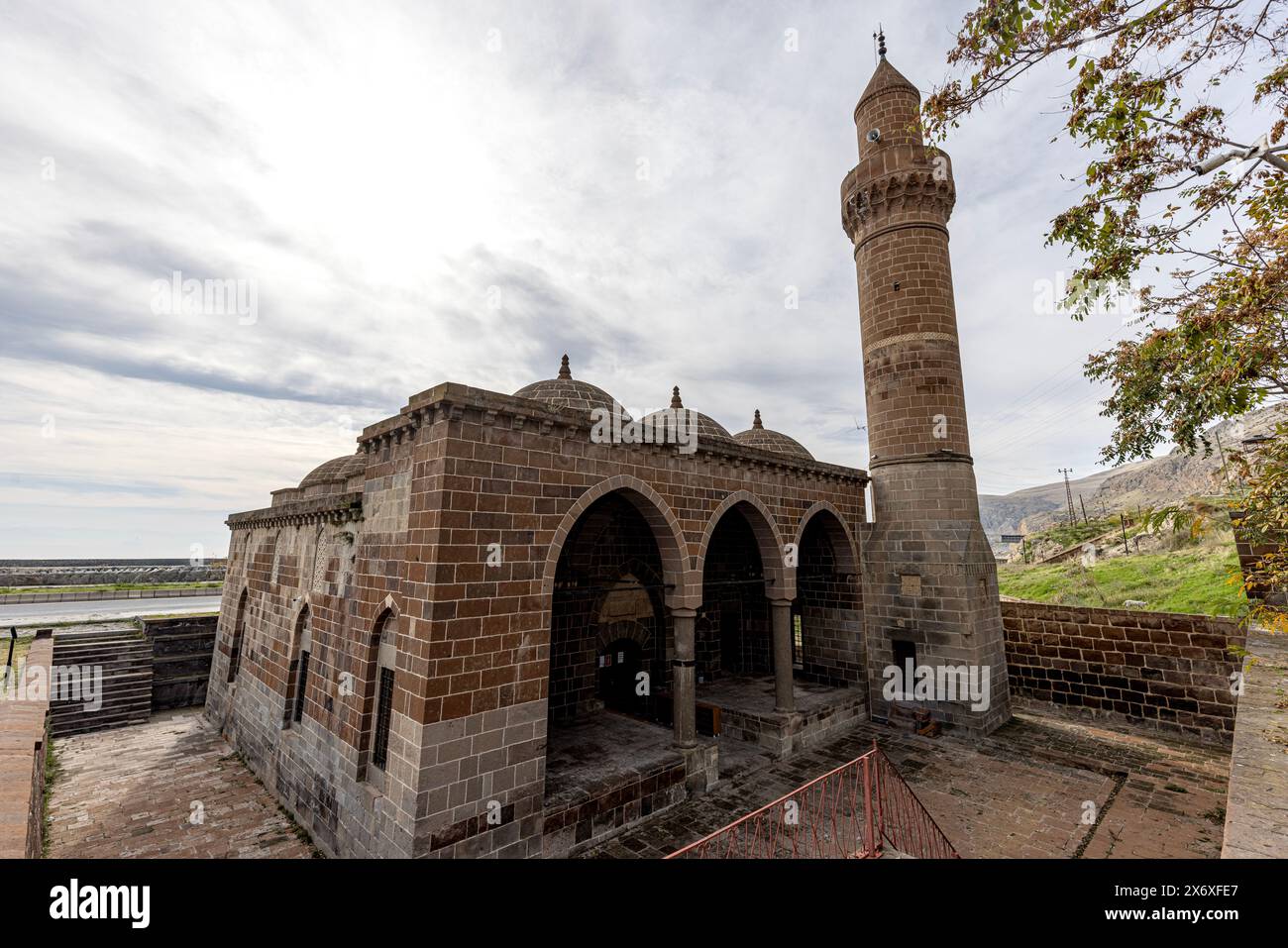 Tugrul bey zal pasha mosque hi-res stock photography and images - Alamy