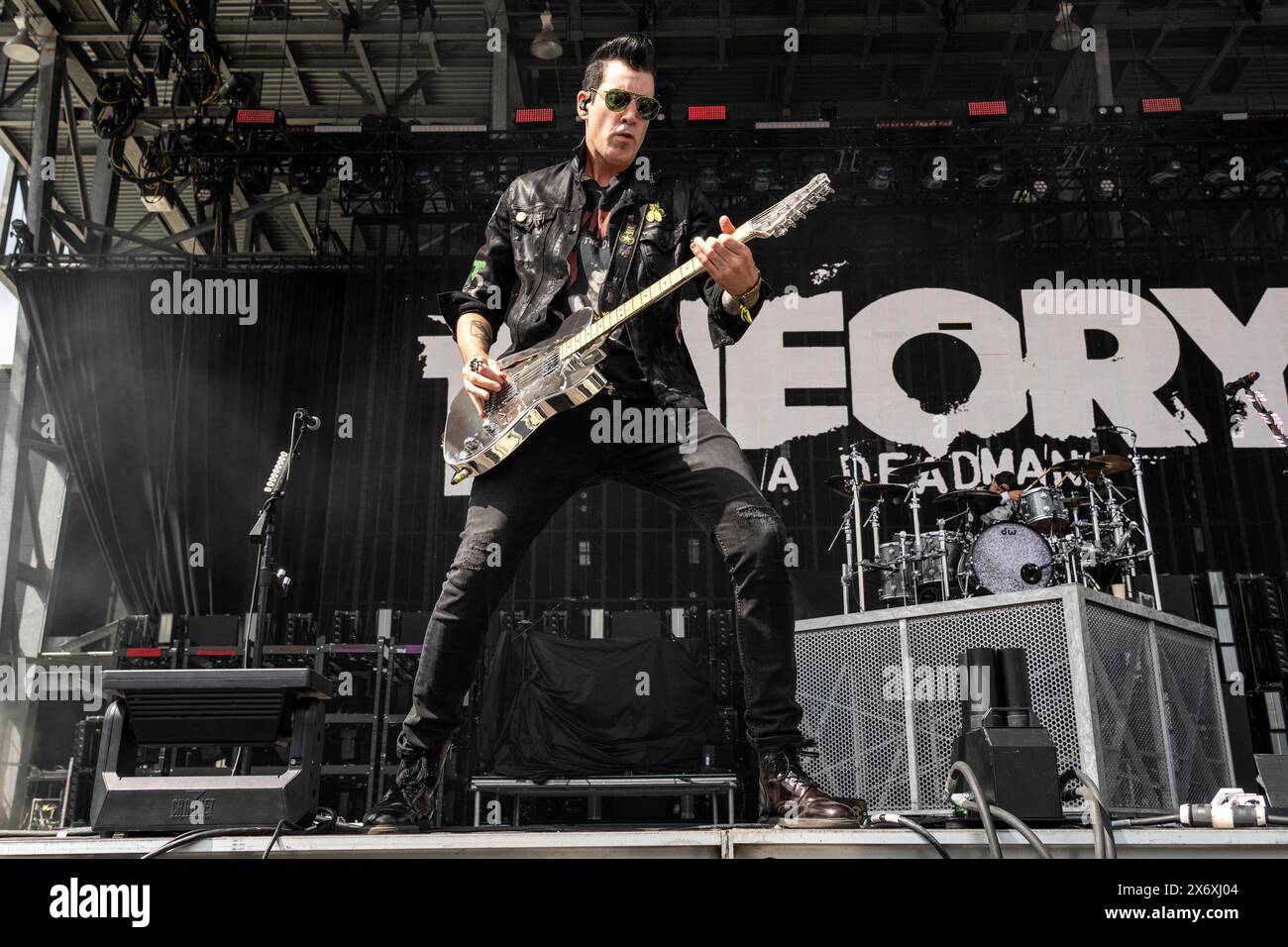 Tyler Connolly of Theory of a Deadman performs during Sonic Temple Art ...