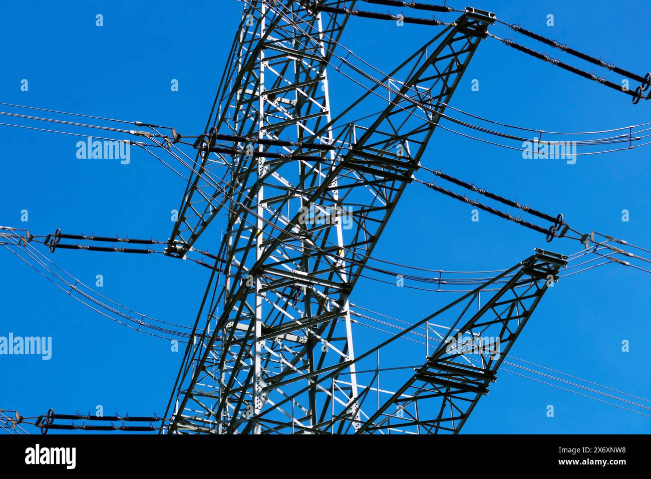 Power line traverse hi-res stock photography and images - Alamy