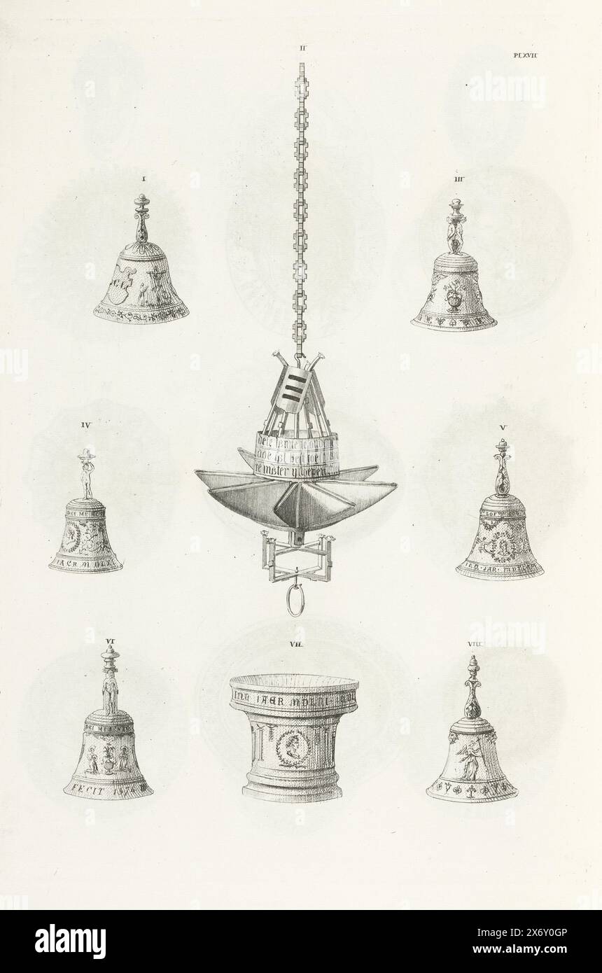 Six table clocks hi-res stock photography and images - Alamy