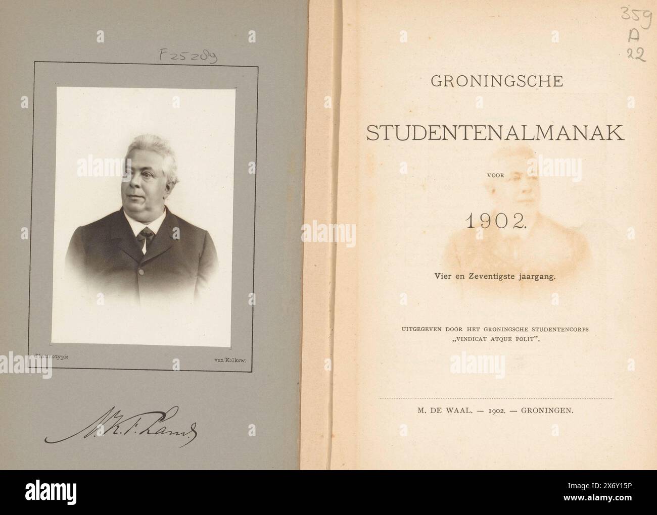 196 mm thickness hi-res stock photography and images - Alamy