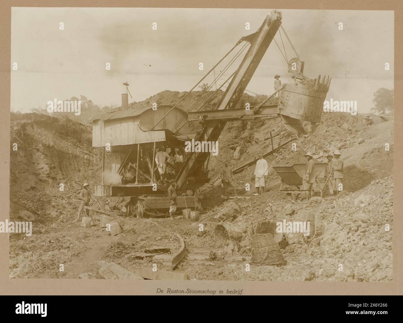 Steam driven excavator hi-res stock photography and images - Alamy