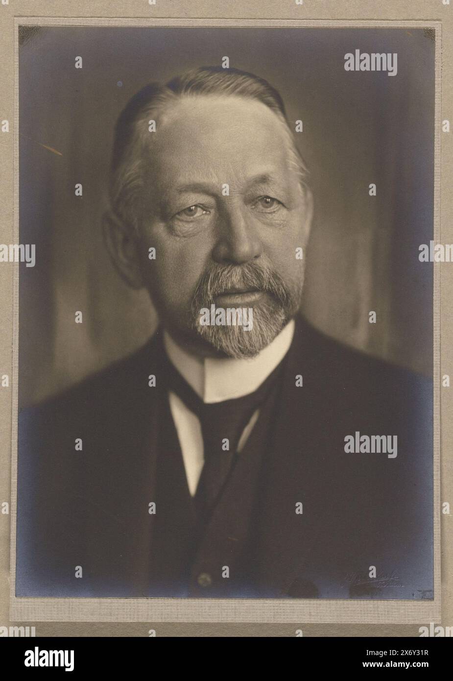 Andries Bonger in middle age, photograph, Jacob Merkelbach, 1930 - 1936 ...